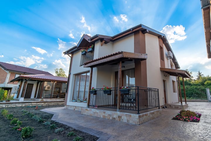 Relax Villa Near The Beach 2 - Varna