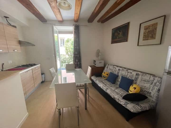 Appartamento Centrale Con Garage - Trieste