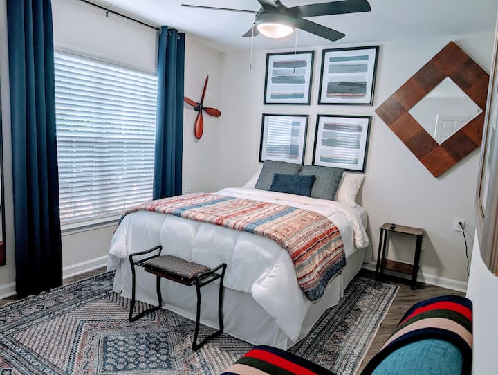 Room In Midtown - Atlanta, GA