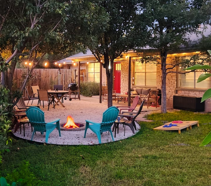 Private, Roomy Downtown Sanctuary - Austin, TX