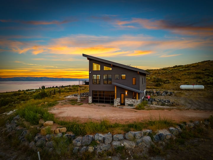 The Overlook | Bbq + Stunning Lake Views + Games - Bear Lake State Park, St Charles