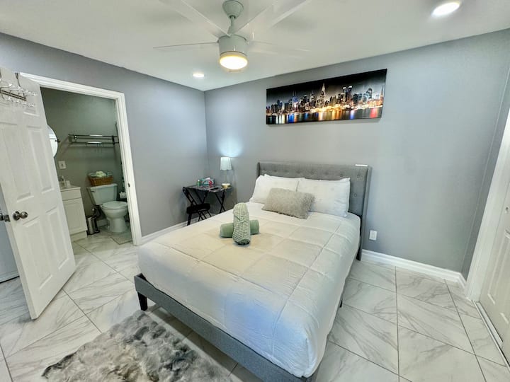 Sweet Escape Hideaway – Private Guesthouse - Las Vegas, NV