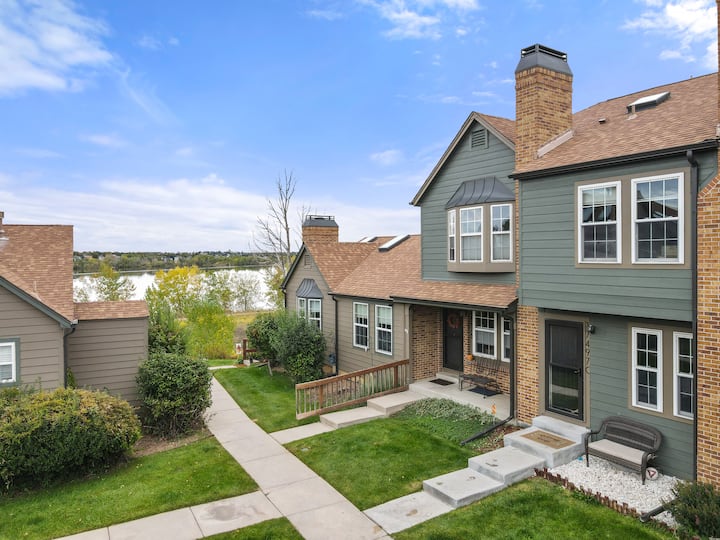 Lake Townhome/ Family & Pet Friendly - Denver, CO