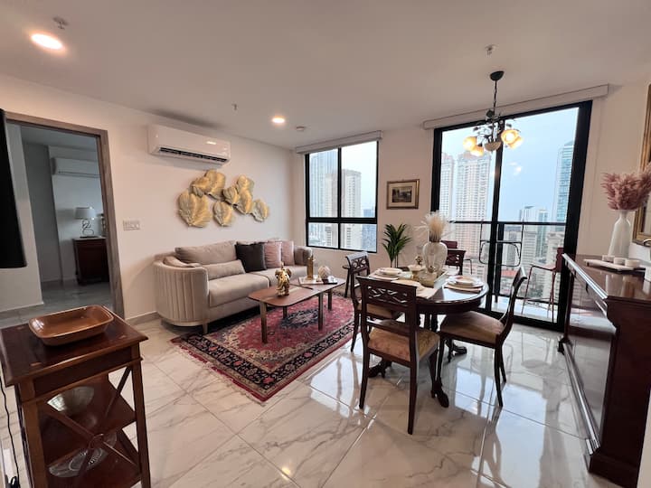 Classic & Elegant Apartment With Home Comfort - Panama City