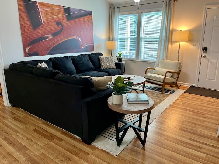 Nashvegas Getaway Large, Lit Private Deck By Lake - Long Hunter State Park, Hermitage