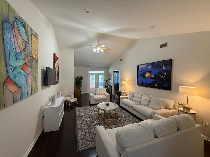 Spacious 3br Home Big Kitchen • Safe Neighborhood - Valdosta, GA