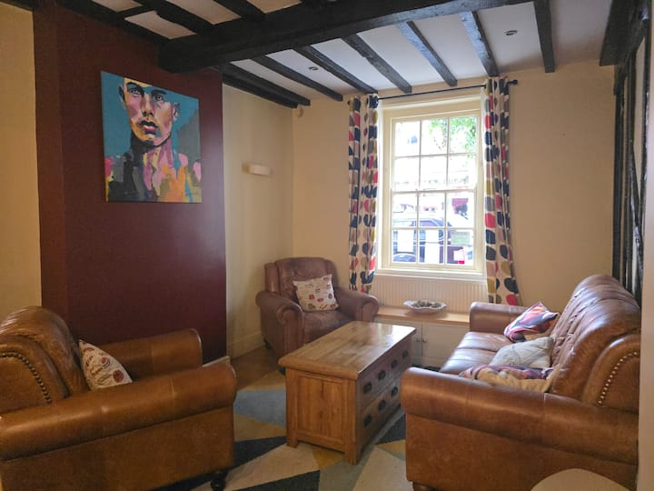Unicorn Hotel Family Suite Double Twin Ensuite - Llanidloes