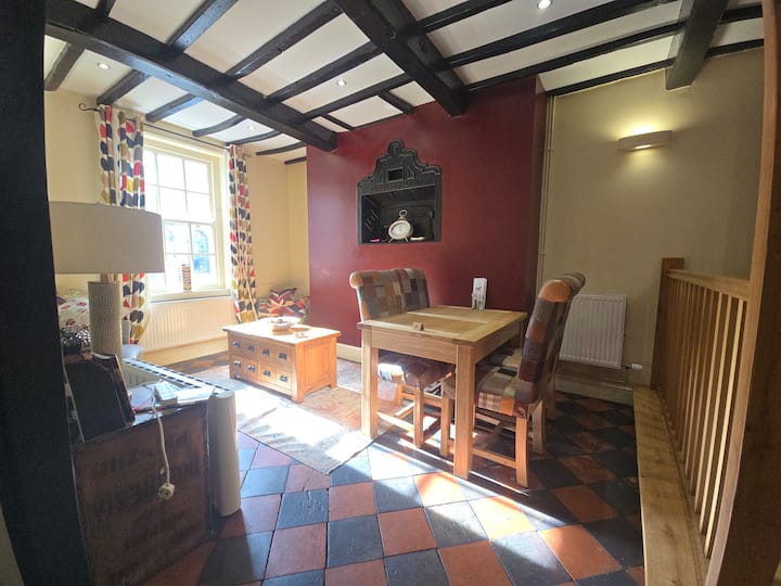 Unicorn Hotel Family Suite Double Twin Ensuite - Llanidloes
