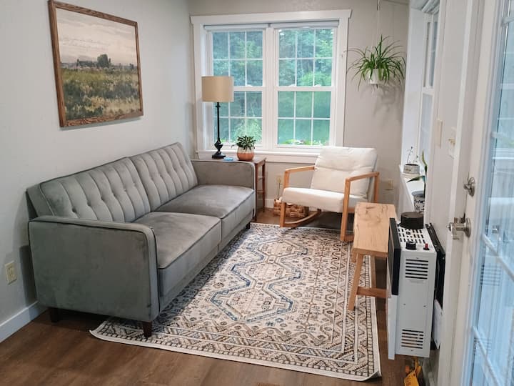 Small Cozy Guest House - Ohio