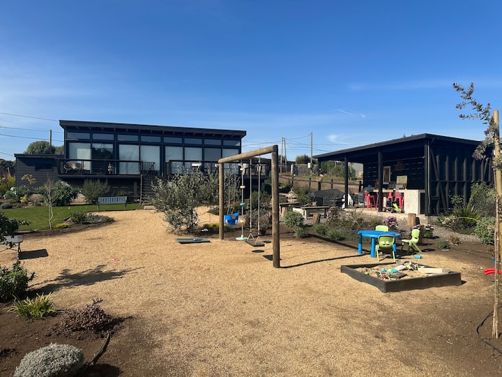 2 Casas. El Jardín Secreto. Amplio Y Luminoso - Santo Domingo, Chile