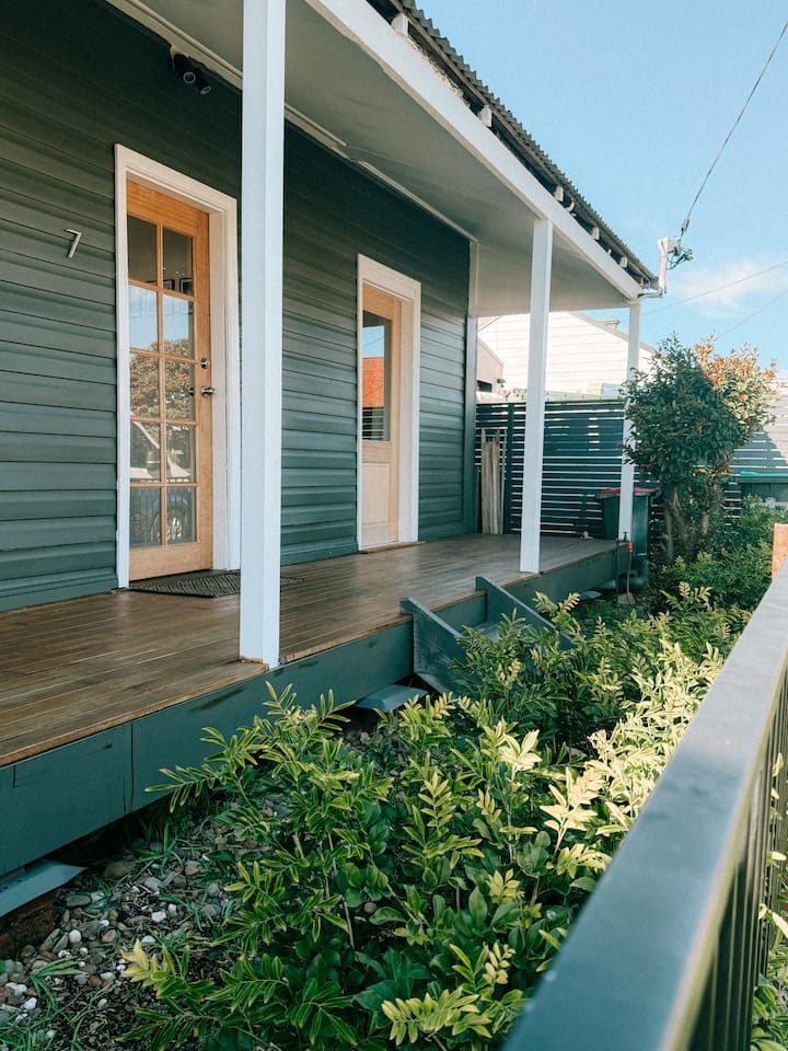 Home Away From Home - Waratah