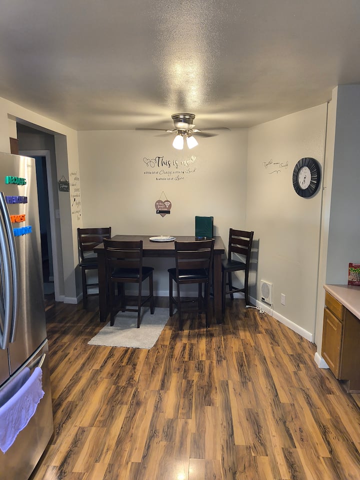 Come Stay By The Farm. - Grand Junction, CO