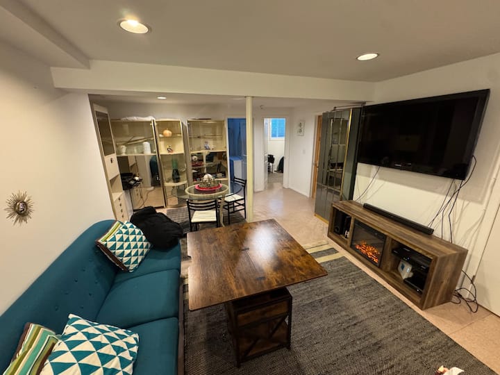 Entire Lower Level Of House For Rent Near Beach - Sag Harbor, NY