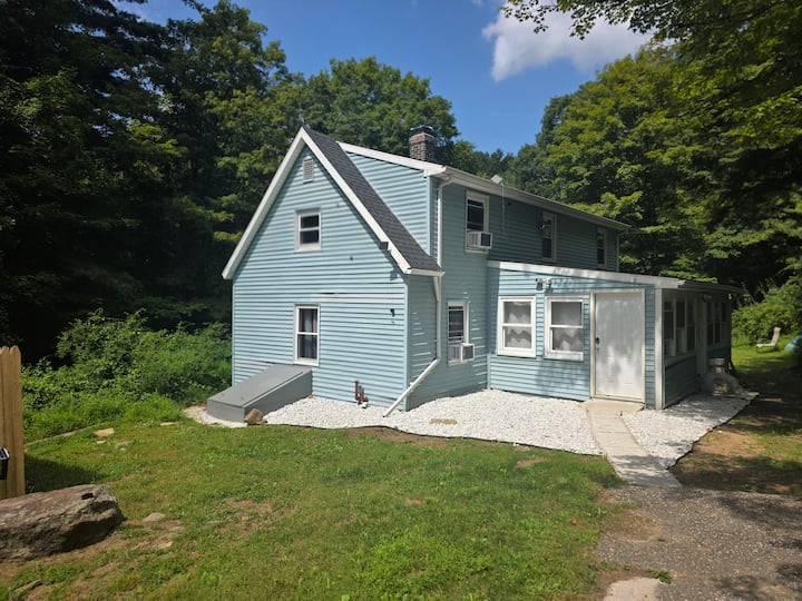 Comfortable And Scenic - Ashford, CT