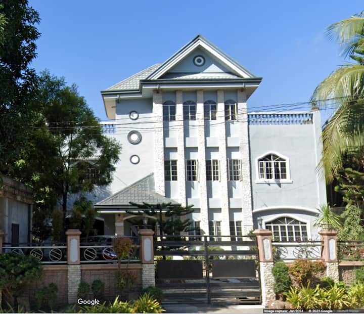 The Emerald Room @ J2 Residence - Tuguegarao City