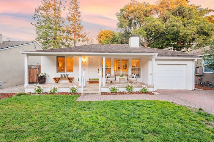 Menlo Atherton Charm - Redwood City, CA