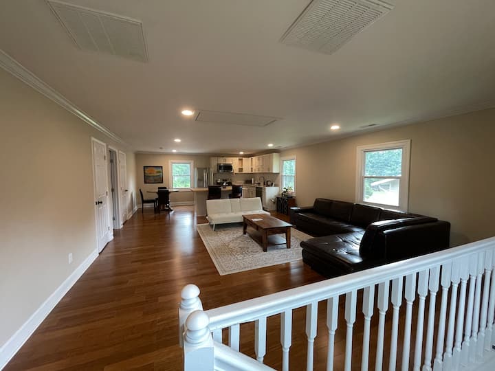 Hawk’s Nest – Secluded 2br Nature Stay - Ashburn, VA