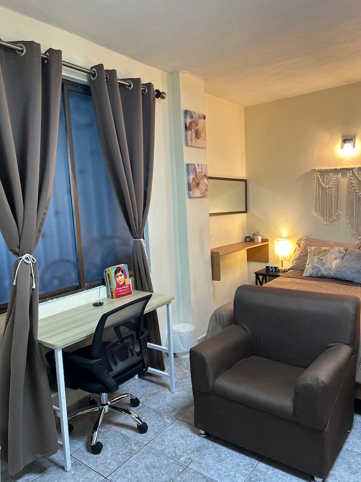 Fundidora/domo Care/estadiobbva - Hab 3p Gpe - Guadalupe, Mexico