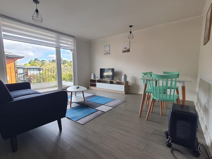 Excelente Departamento En Centro De Puerto Varas - Puerto Varas