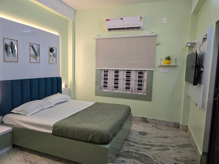 Mossy Retreat Bunglow
 
Comfort, Calm And Charm - India