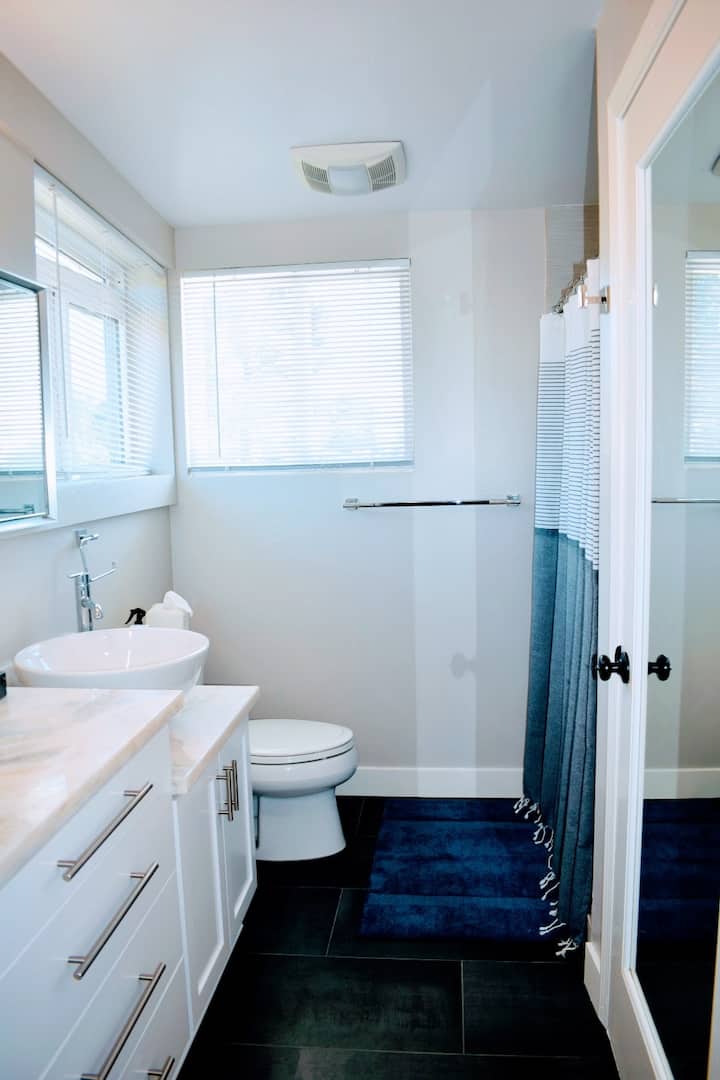 Studio Room In Fletcher Hills - エルカホン, CA