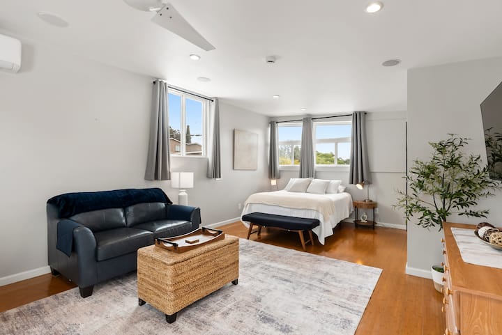 Studio Room In Fletcher Hills - Lakeside, CA