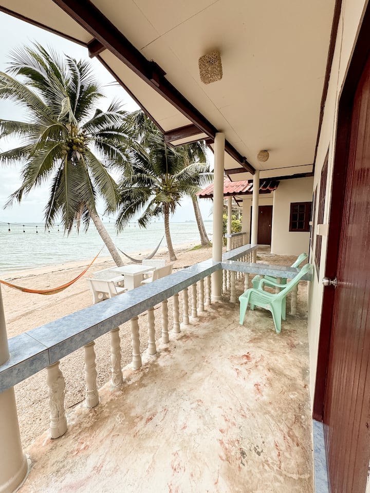 R2 Ban Kai Beach Resort - Ko Pha Ngan