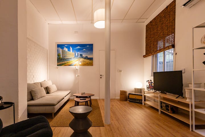 Stylish Garden Apt – 2 Min Beach - Tel Aviv-Yafo