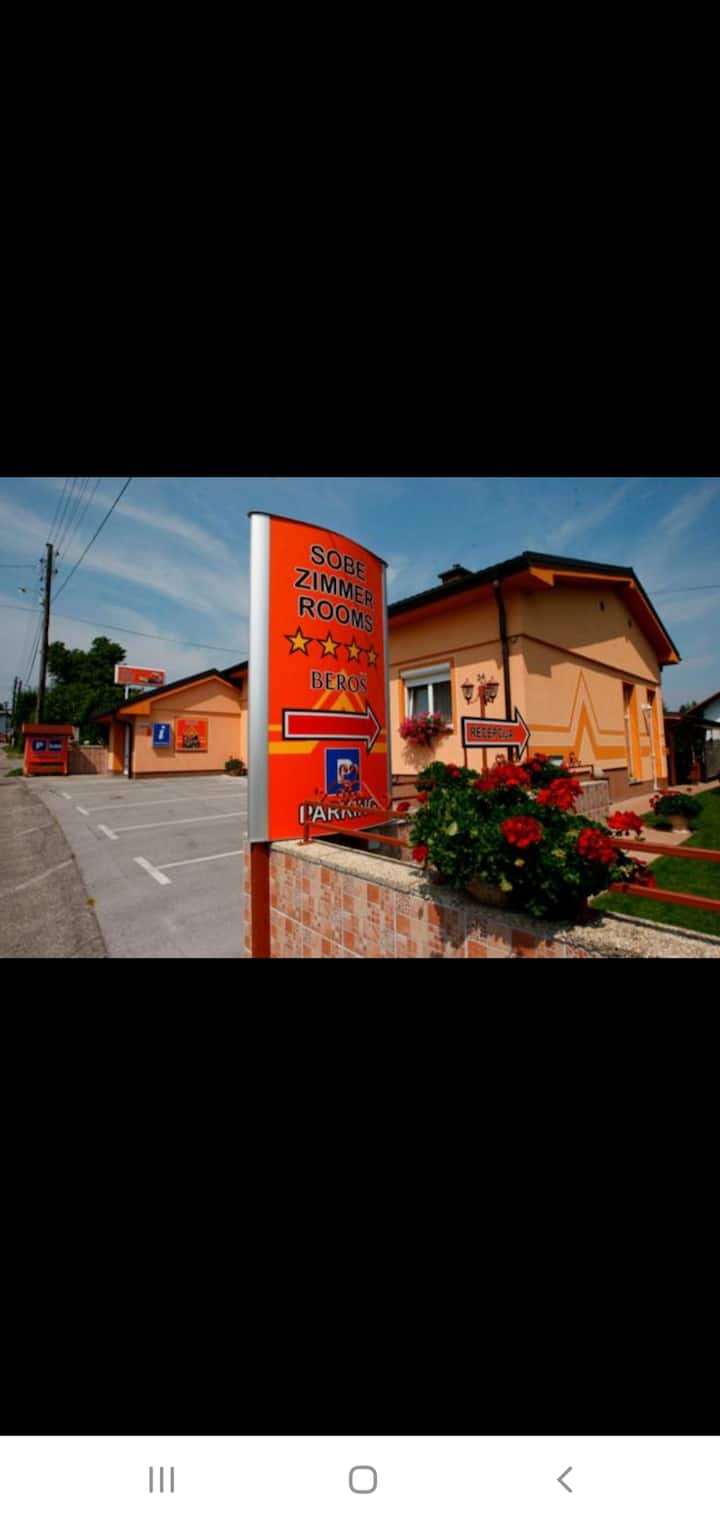 Rooms Beroš - Maribor