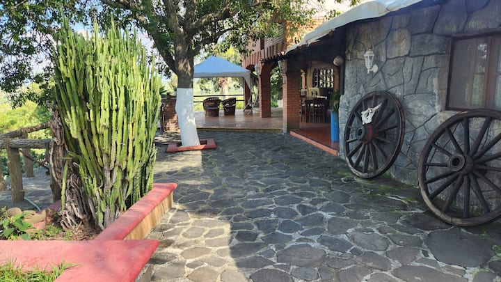 Villa De 5 Cabañas Y Camping En San Juan Del Rio - San Juan del Río