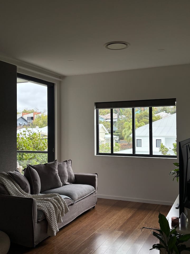 Homey Apartment In Excellent Location! - Brisbane