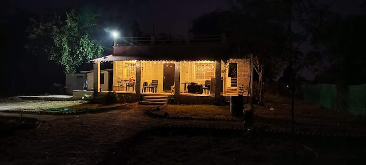 Serene Digital Nomad Haven At Khajuraho Farm - Khajuraho