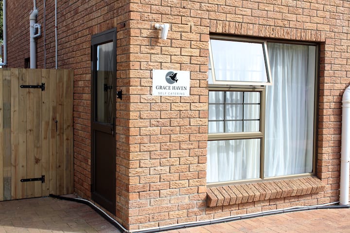 Grace Haven Self Catering - ヘルマナス