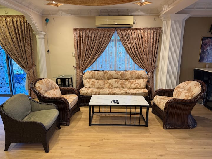 Kas Villa | Spacious 4br | 15pax - Skudai