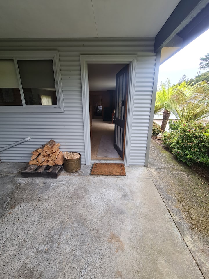 Cosy Pines - Comfortable And Cosy - Tasmania