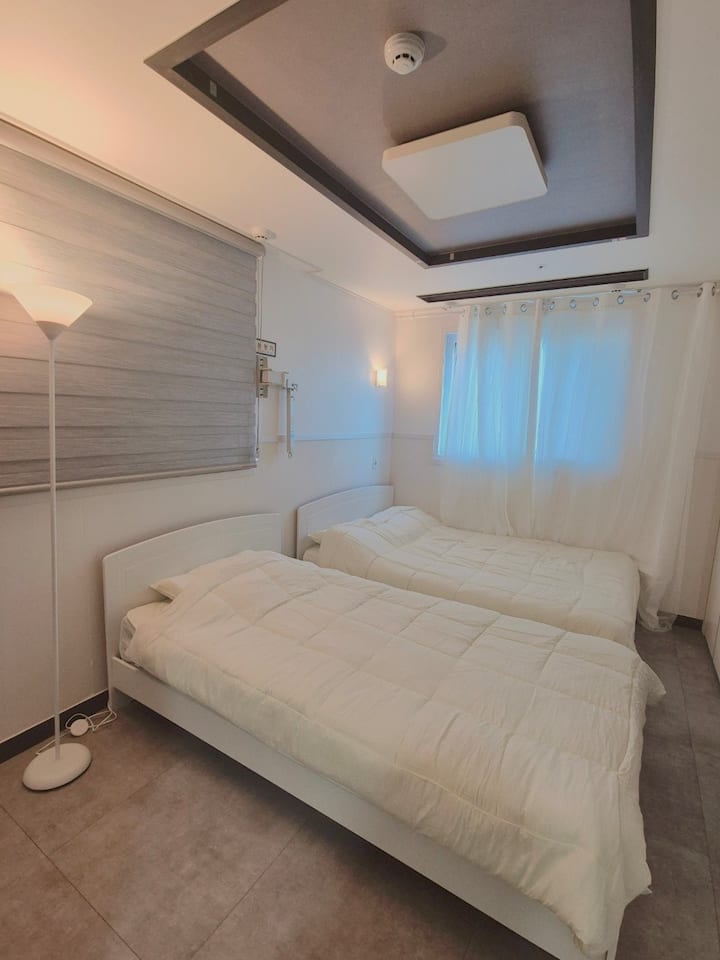 [스테이 와유(臥遊)]303대전여행:대전역:은행동:성심당:몽심도보가능 한화이글스파크 - Daejeon