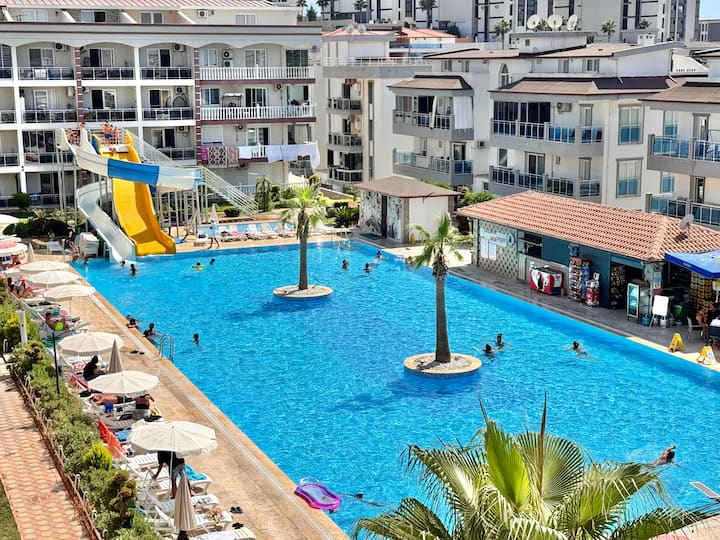Havuzlu Sitede Geniş Aileye Uygun-wifi Mevcut - Kuşadası