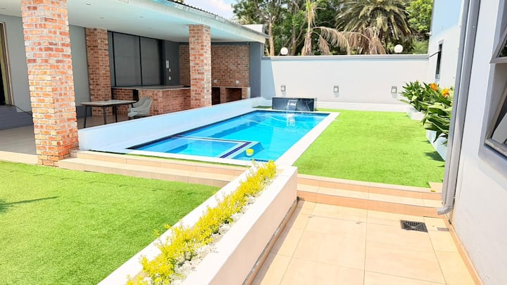 Nexus Luxury Lodge G(netflix,free Wifi,dstv) - Springs