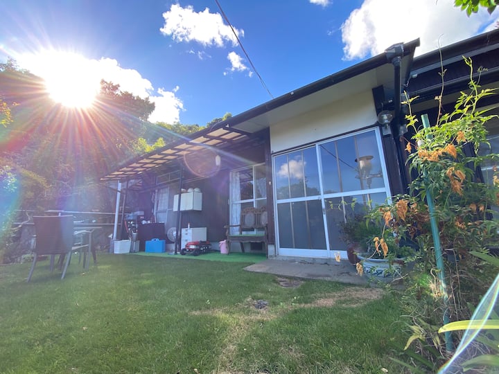 コスパ重視／カラオケ／海の景色／スタルジックな世界観 - Atami