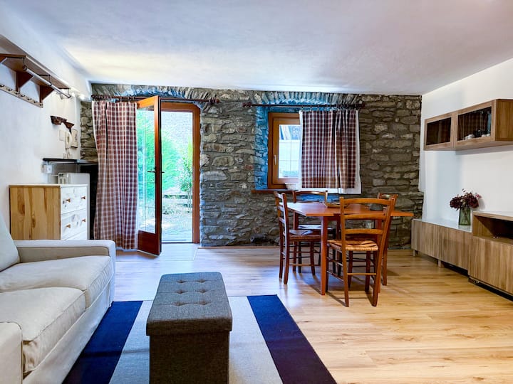 Studio With Private Garden - Courmayeur