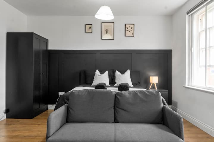 Spacious Central Studio/25 - Leicester