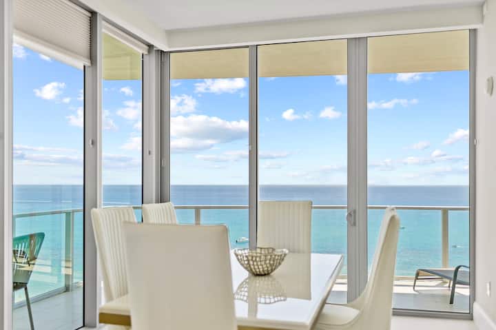Oceanfront Luxury 2 King Suites @ Amrit Resort - Riviera Beach, FL