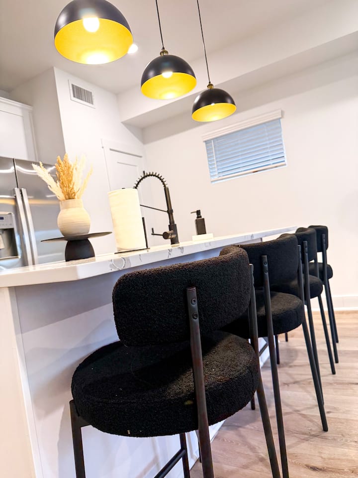 Your Stylish Home Away From Home - Houston, TX