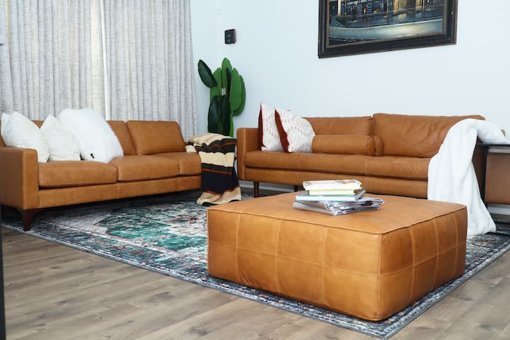 Stylish 2br Retreat + Private Patio | Potomac - Rockville, MD