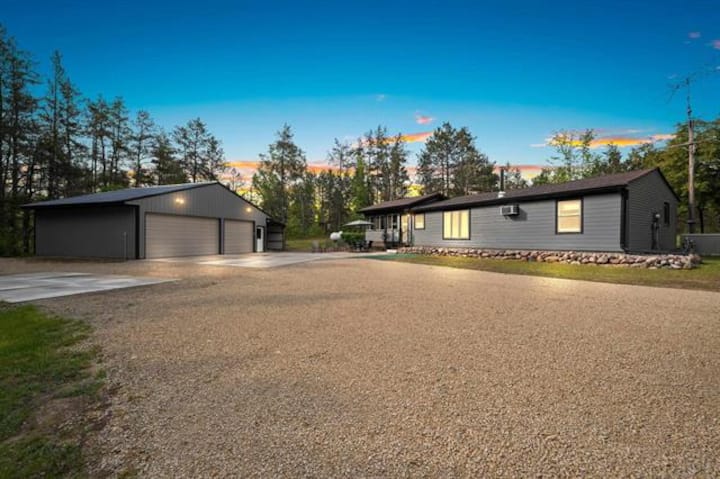 Whitetail Woods Cabin - Governor Thompson State Park, Crivitz