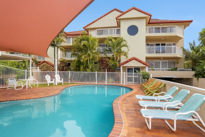 Family 2br 5min Beach Pool Wi-fi - Broadbeach