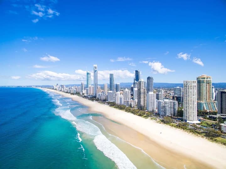 Family 2br Apt: Pool, Bbq & Free Wi-fi - Broadbeach