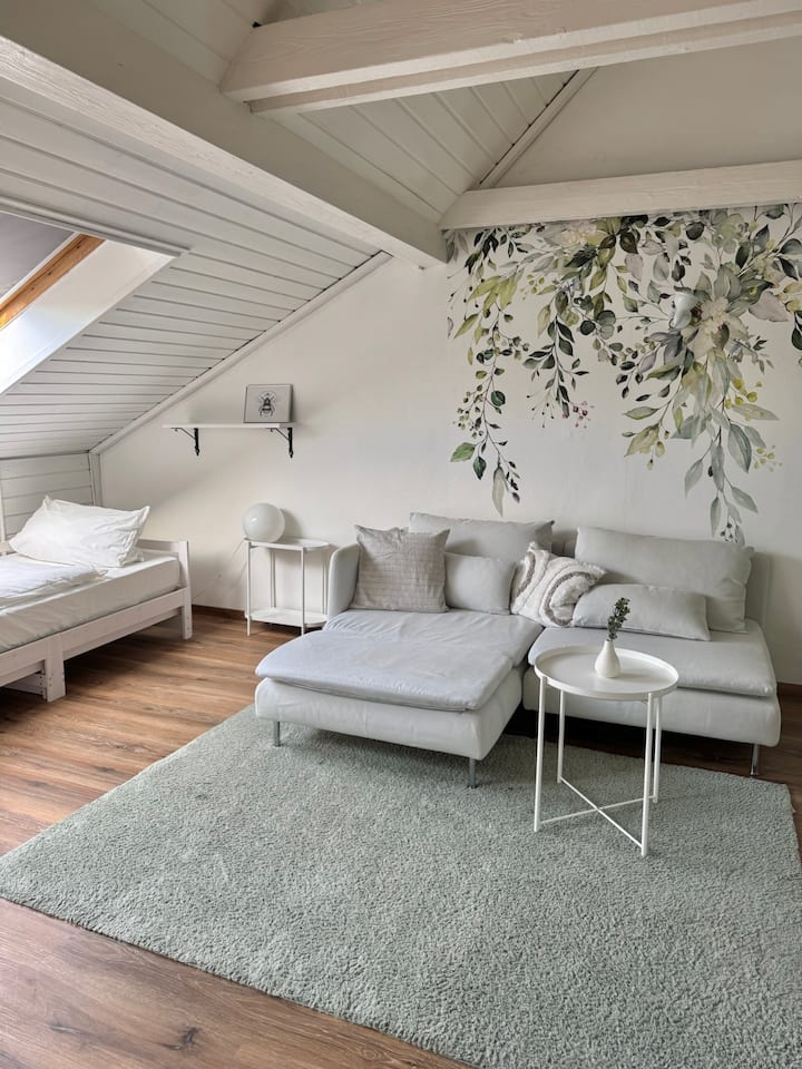 Elevate – Zentrale Wohnung Mit Küche & Bad - Duisbourg