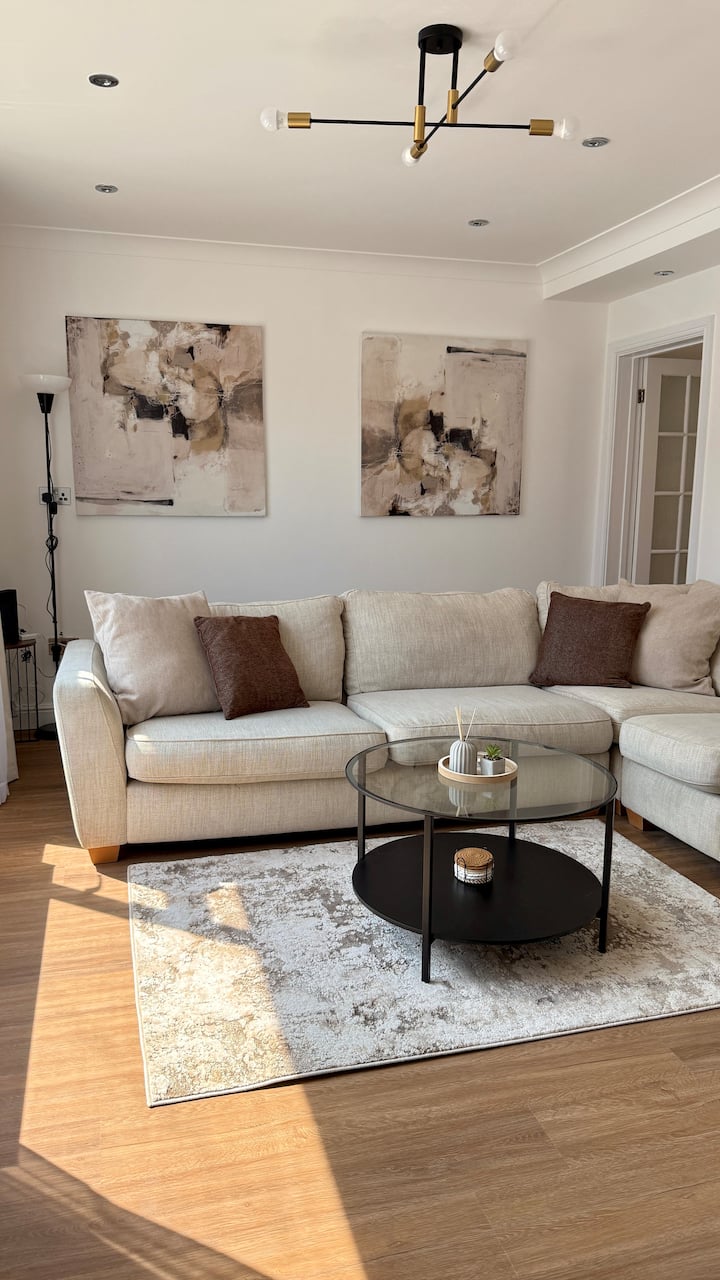 Sandstonestay | Near Southmead Hosp L Free Parking - Caldicot Castle