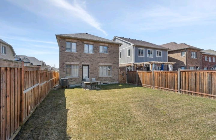 Cozy Aliston Home - Alliston